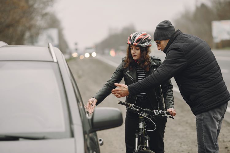 Bicycle Accidents and the Three-Feet Rule: What Drivers and Cyclists ...